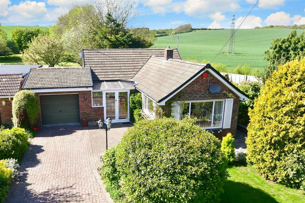 Crete Road West, Folkestone, Kent 2 bed detached bungalow - £550,000