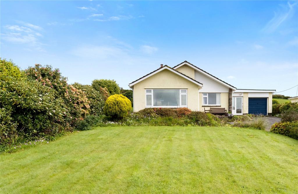 Kiln Lane, Stokenham, Kingsbridge, Devon, TQ7 3 bed bungalow for sale ...