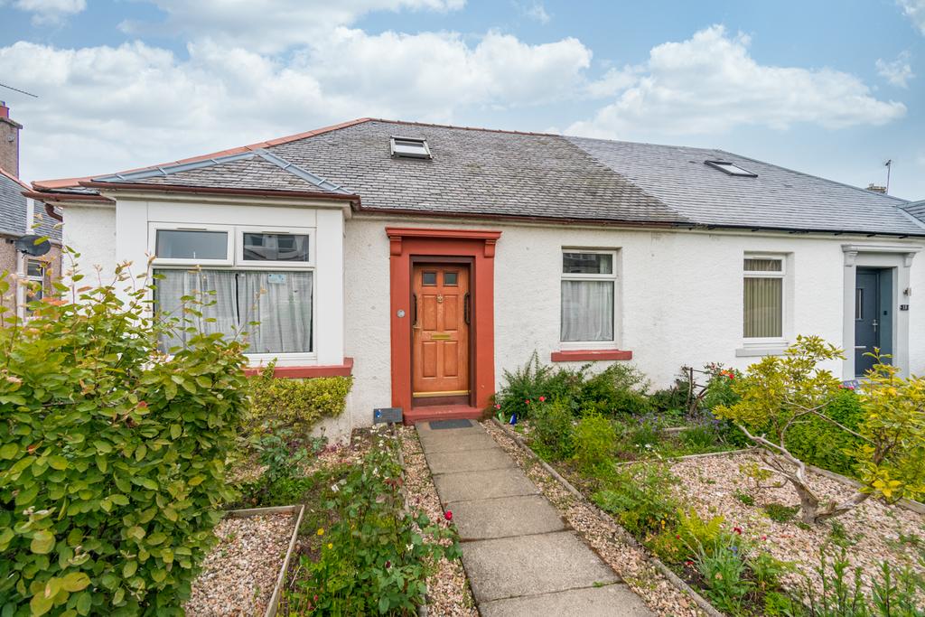 20 Craiglockhart Crescent, Edinburgh... 2 bed semi-detached bungalow ...