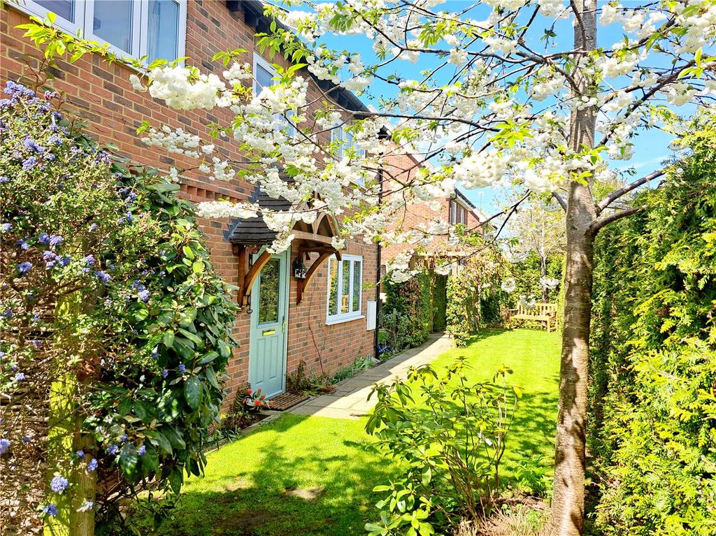 St. Giles Road, Codicote, Hitchin, Hertfordshire 4 bed end of terrace ...
