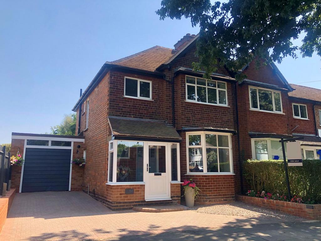 Damson Lane, Solihull, B92 3 bed semi-detached house - £399,950
