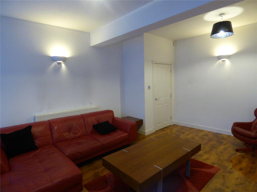 Union Glen, City Centre, Aberdeen, AB11 2 bed flat - £625 pcm (£144 pw)