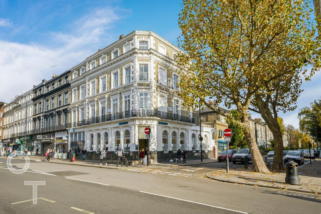 230 Kentish Town Road, London NW5 5 bed maisonette - £799,950