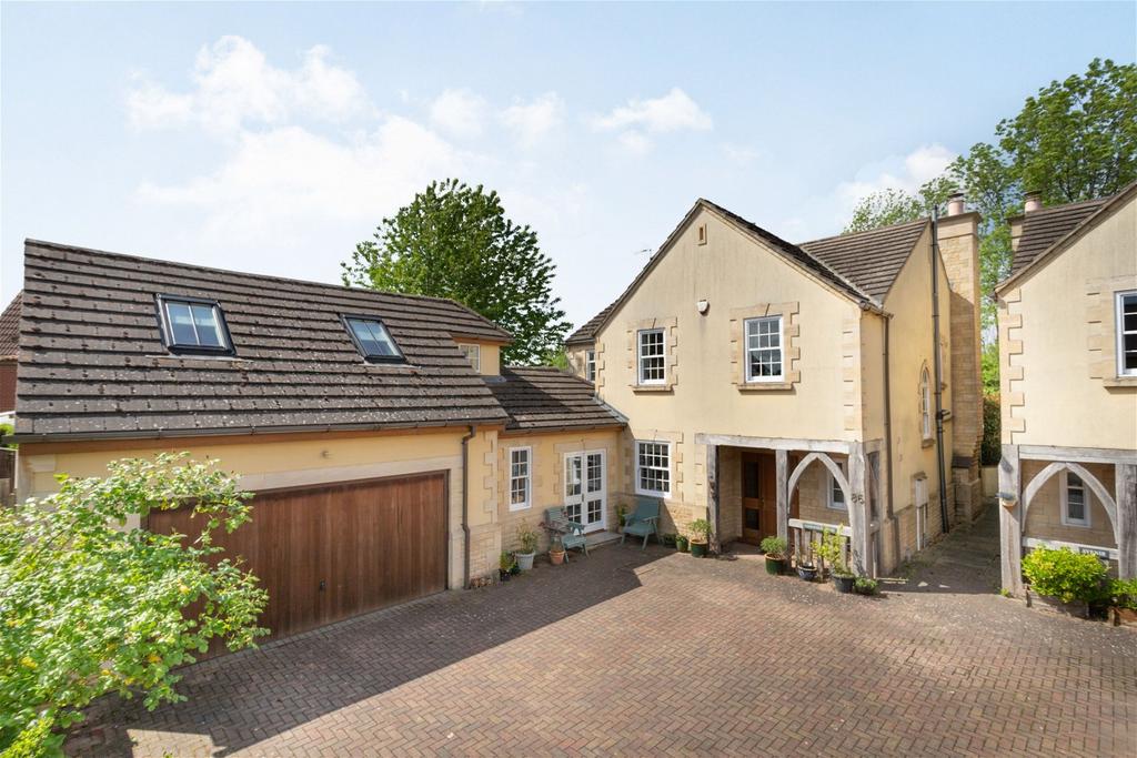 Thornfield House, Woolsthorpe By... 5 bed detached house - £500,000