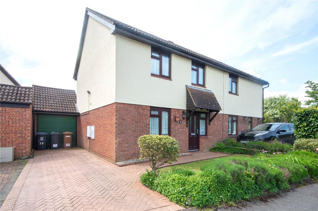 Woodhall Grove Bishops Stortford Hertfordshire Cm23 3 Bed Semi