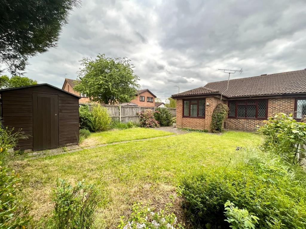 Grantley Close, Ashford, TN23 2 bed semi-detached bungalow - £269,950