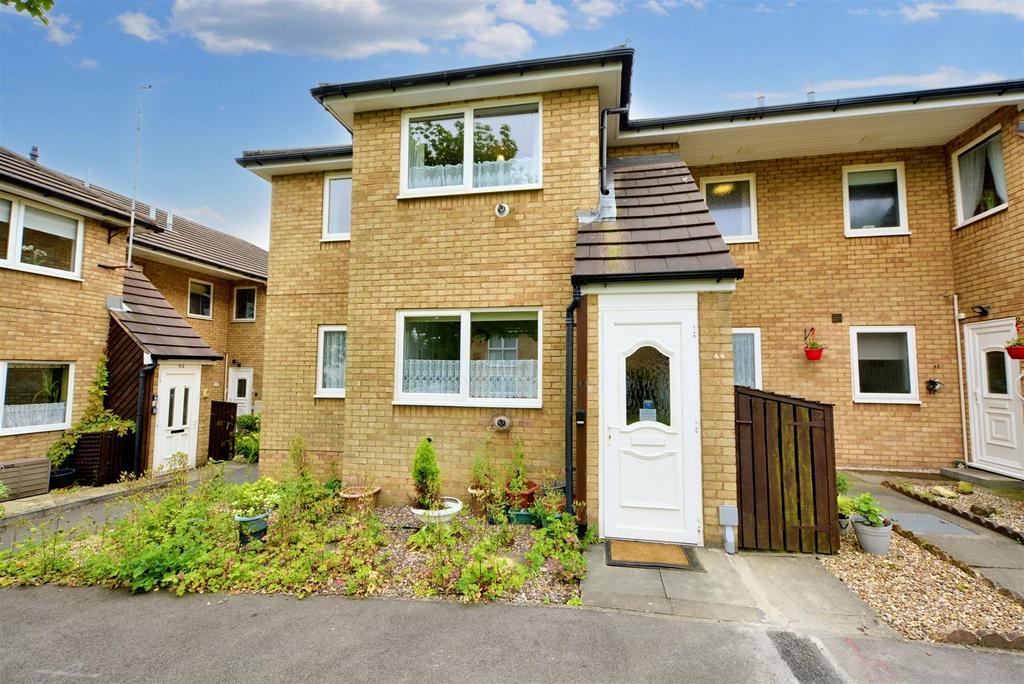 The Cedars, Nottingham 2 bed flat - £120,000