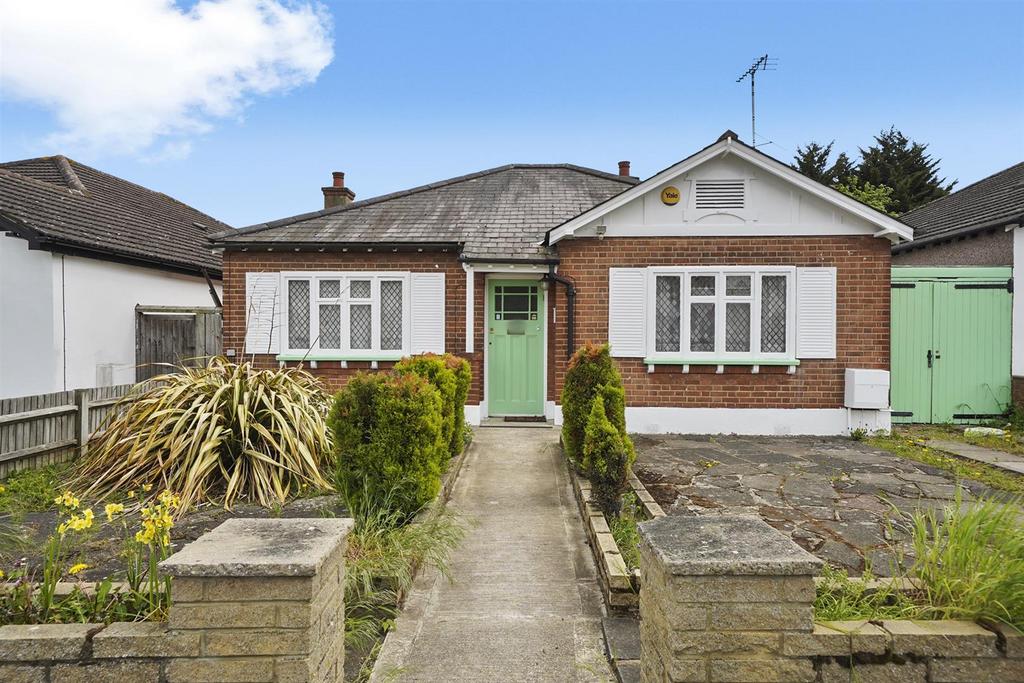 Beechcroft Gardens, Wembley Park 3 bed detached bungalow - £625,000