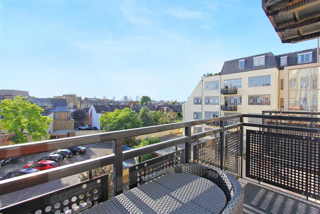 Peckham Grove, Peckham, SE15 1 bed flat - £325,000