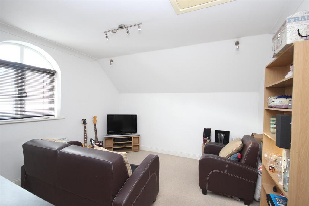 Howell Road, Exeter, Devon 1 bed property - £775 pcm (£179 pw)