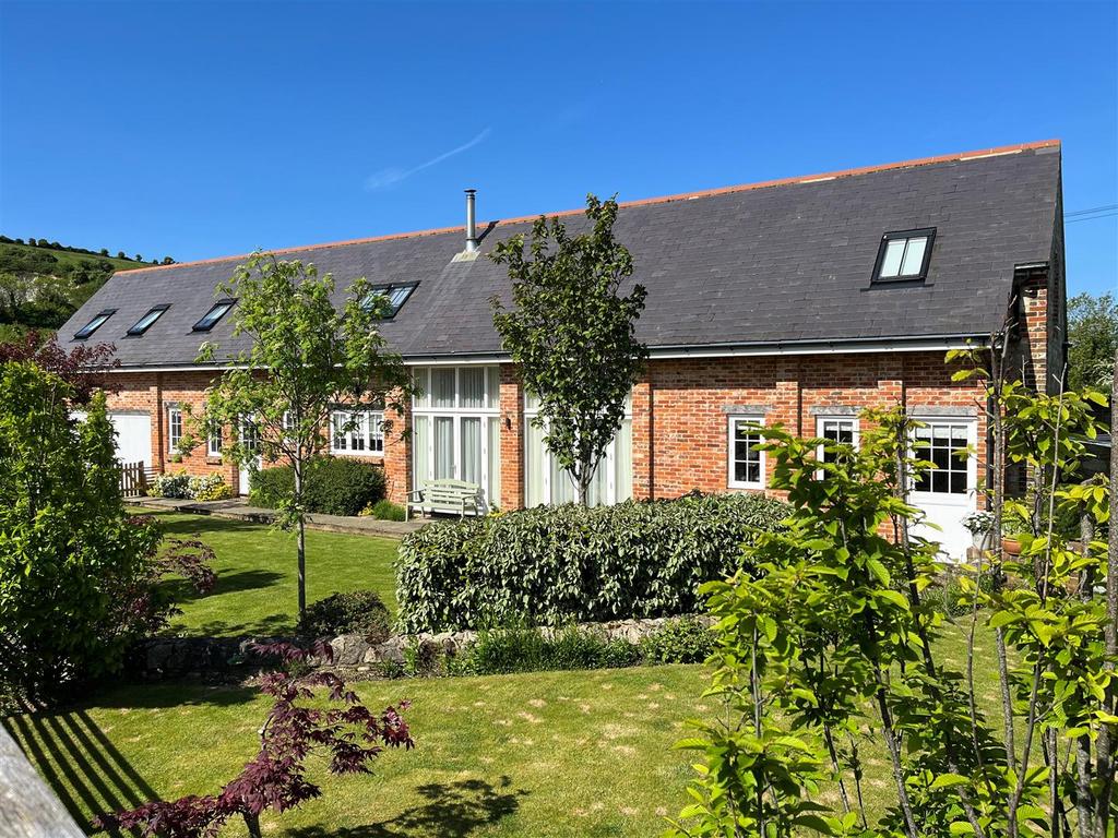 Bembridge, Isle Of Wight 4 bed barn conversion - £795,000