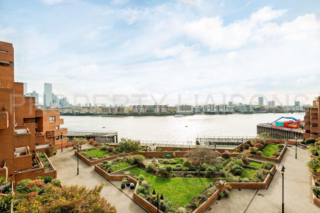 Free Trade Wharf, The Highway, Wapping, E1W 1 bed apartment - £2,102 ...
