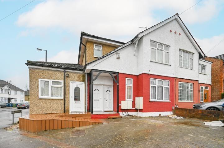 67A Southfield Park, Harrow... 2 bed flat - £370,000
