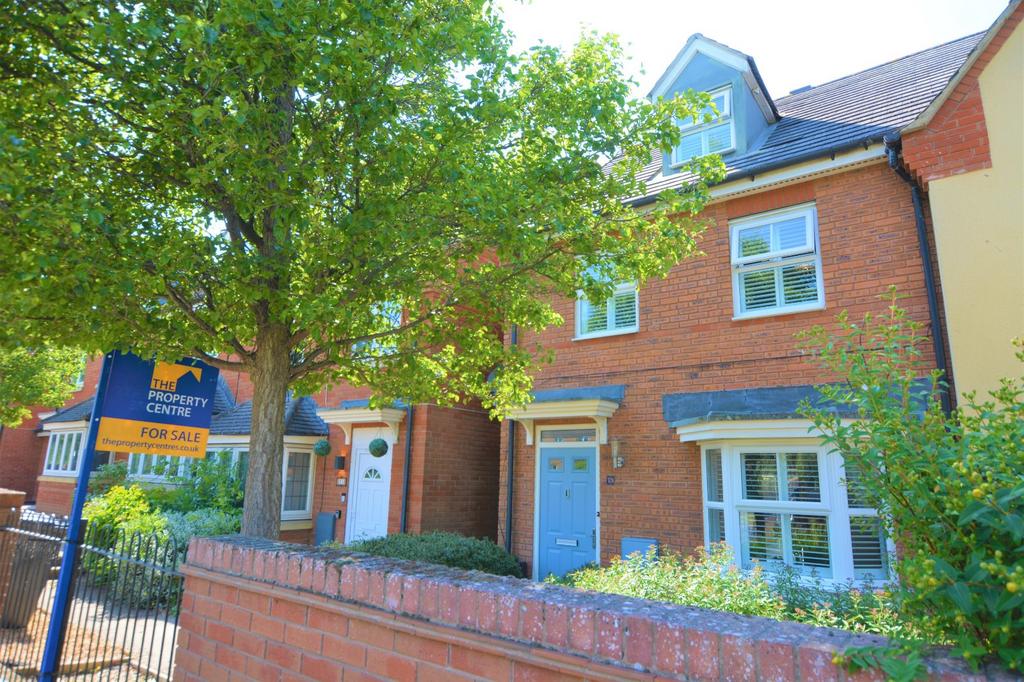 Woodvale Kingsway Quedgeley Gloucester Gloucestershire Gl2 3 Bed