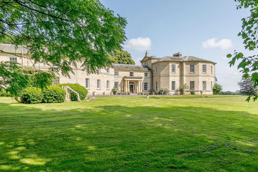 Milbourne, Newcastle upon Tyne... 7 bed detached house - £3,150,000