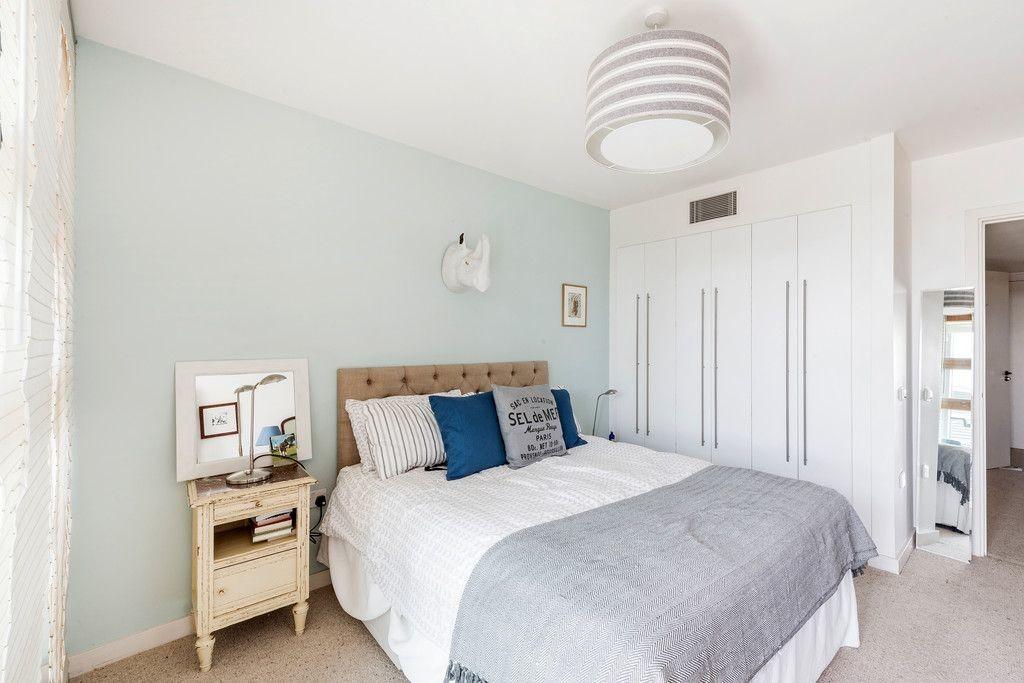 Falcon Wharf, Battersea, London SW11 1 bed apartment - £499,950
