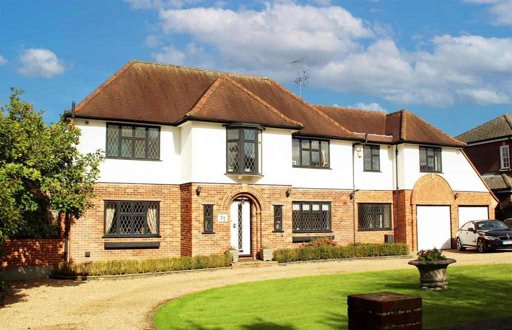 Brookmans Avenue, Brookmans Park AL9 5 bed detached house - £2,600,000