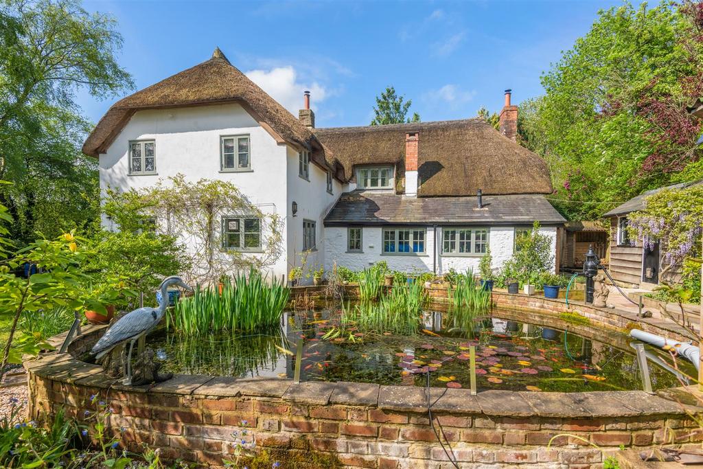 South Chard, Chard 3 bed detached house - £600,000