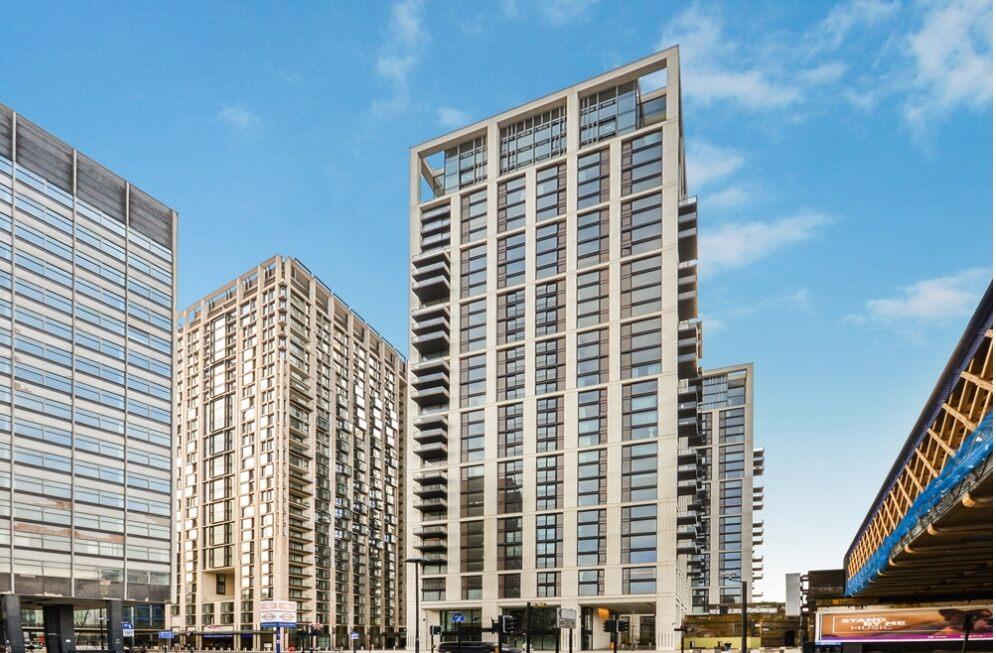 Casson Square London SE1 2 bed apartment - £5,092 pcm (£1,175 pw)