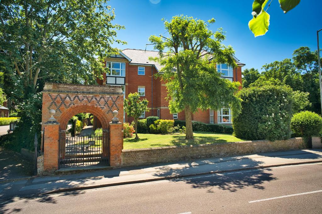 Harrison Close, Hitchin, SG4 2 bed retirement property for sale - £230,000