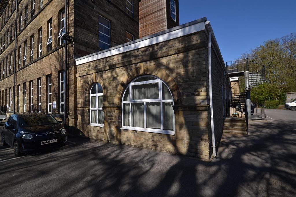 Waterfield Mill, Balme Road, Cleckheaton 2 bed apartment - £69,950