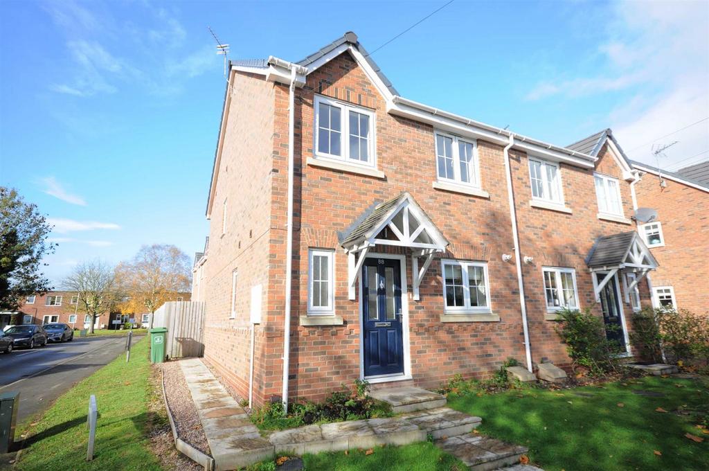 Oulton Road, Stone 3 bed semi-detached house - £950 pcm (£219 pw)