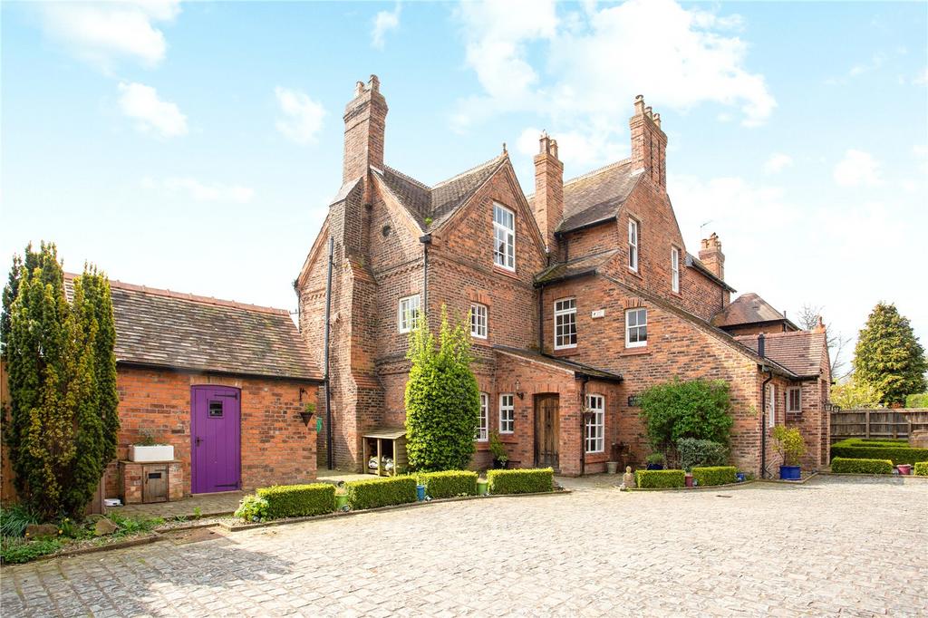 Lodge Lane, Dutton, Warrington, Cheshire, WA4 6 bed semi-detached house ...