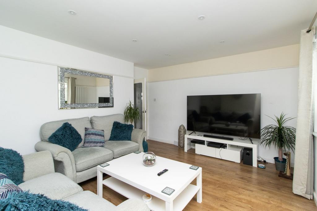 Bromstone Road, Broadstairs, CT10 3 bed detached bungalow - £375,000