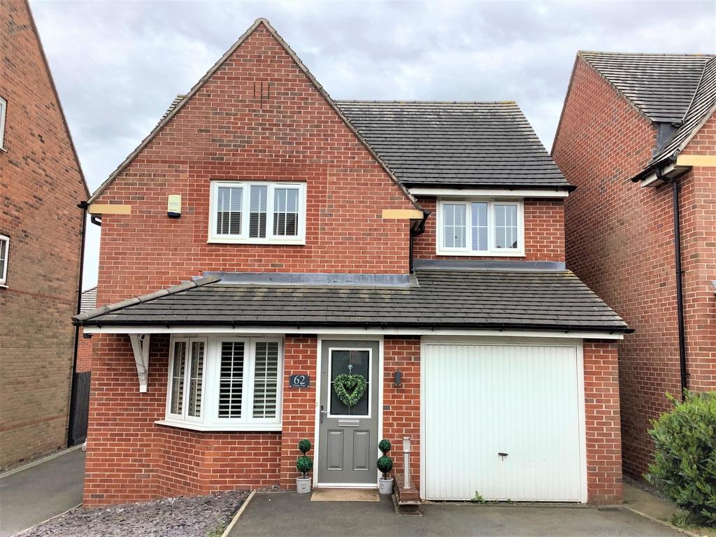 Hope Way, Church Gresley, DE11 3 bed detached house - £260,000