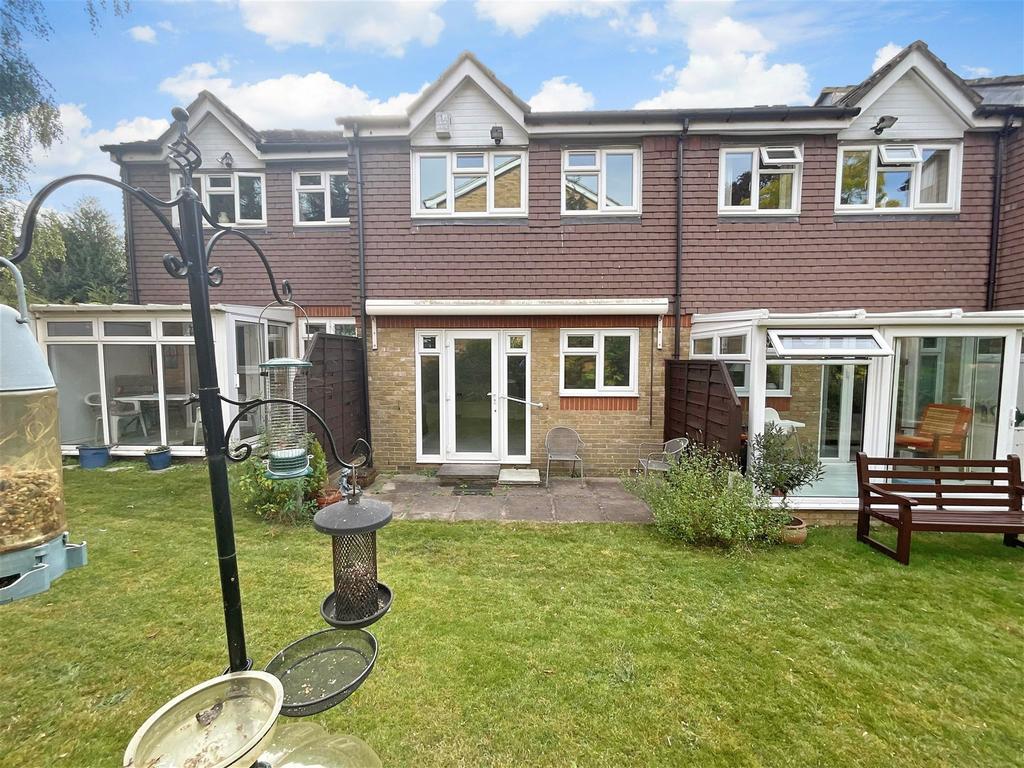 Peregrine Gardens, Shirley, Croydon... 2 bed terraced house for sale ...