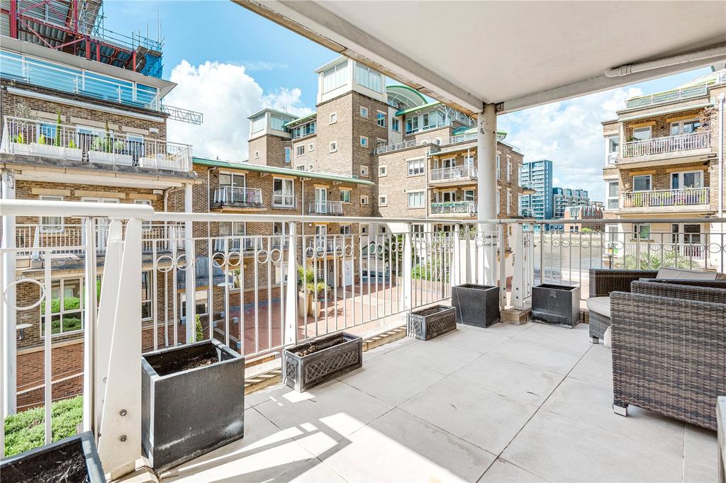 Sherwood Court, Chatfield Road, London 2 bed flat for sale - £800,000