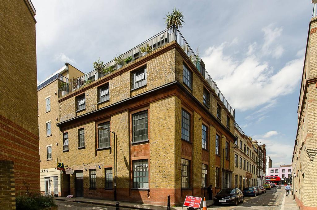 Sly Street, Tower Hamlets, London, E1 2 bed flat - £3,000 pcm (£692 pw)
