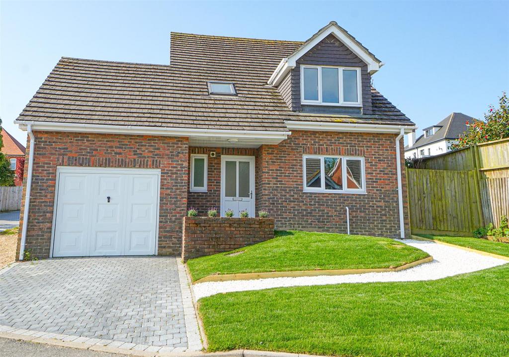 Beatrice Close, Hastings 3 bed detached house - £385,000