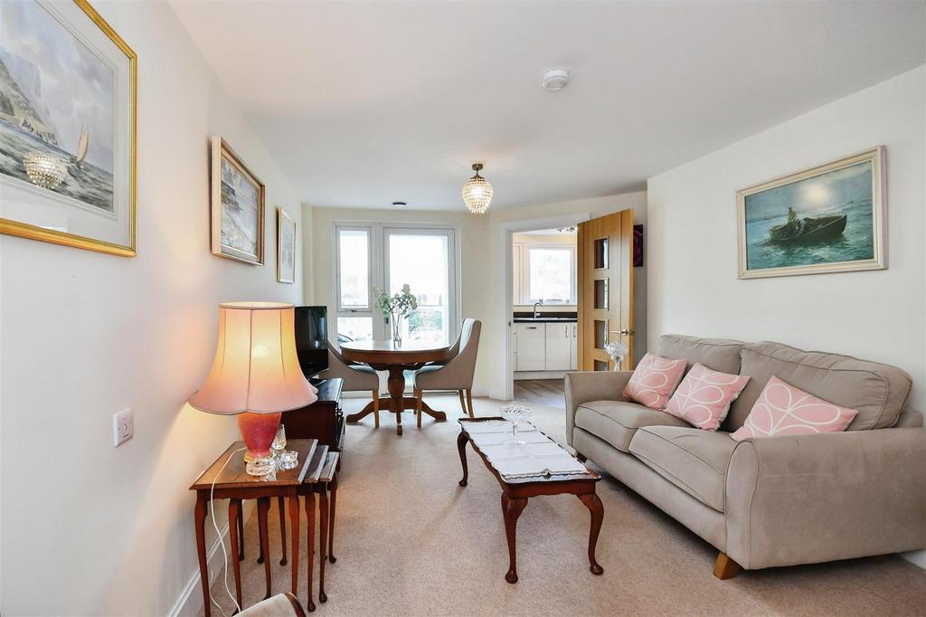 Horizons, Churchfield Road, Poole.... 1 bed apartment for sale - £199,950