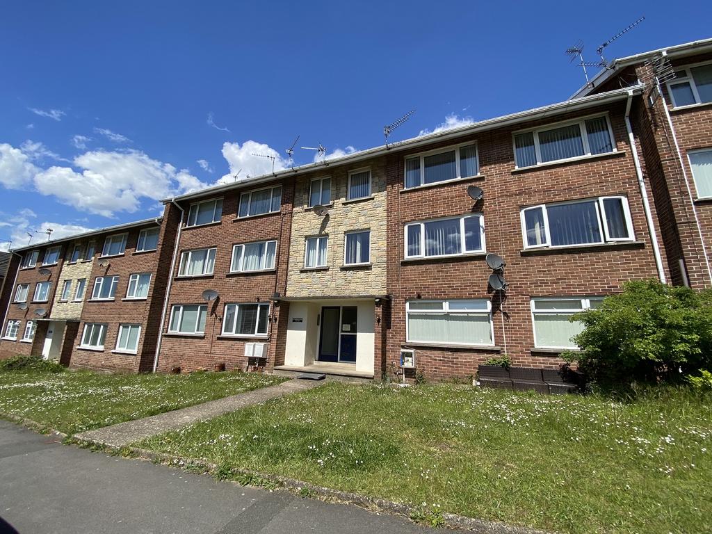 Cumberland Court, Ridgeway Road, Rumney, Cardiff. CF3 4AE 2 bed flat ...