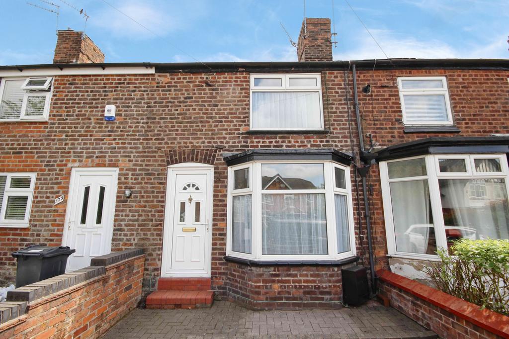 Chester Road, Northwich, Cheshire, CW8 2 bed terraced house - £130,000