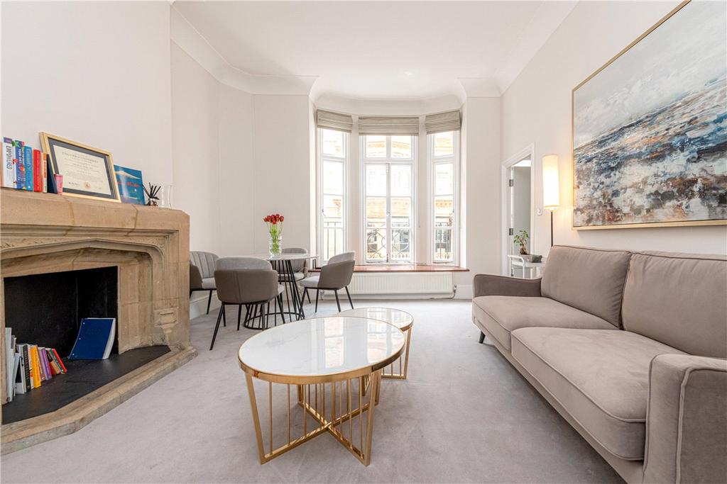 Bury Street, St James's, London, SW1Y 1 bed property - £3,445 pcm (£795 pw)