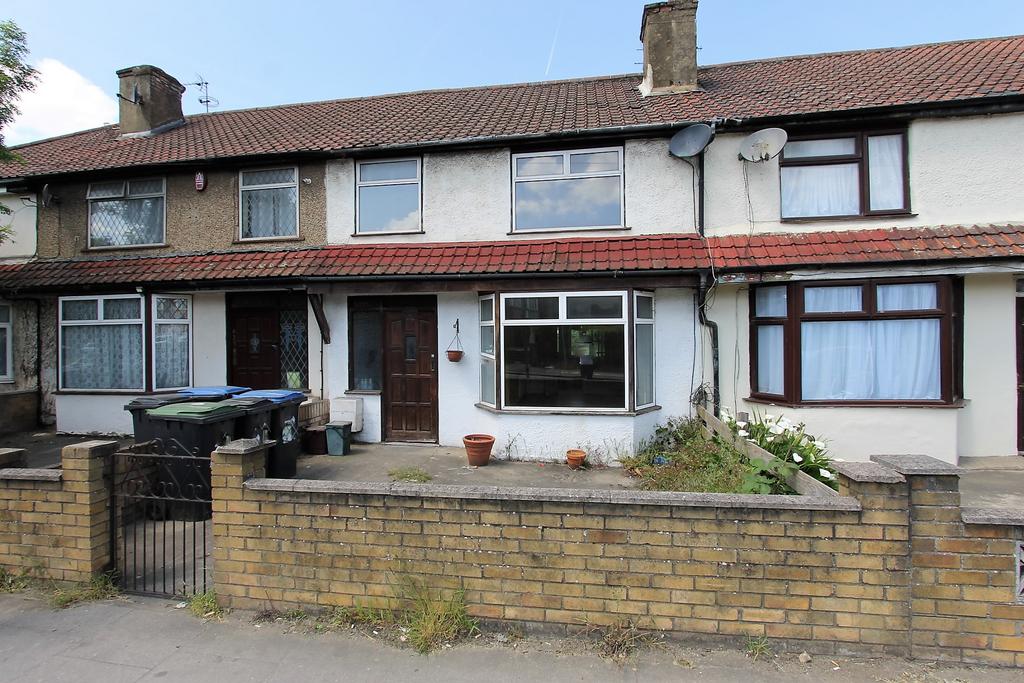 Montagu Road, Edmonton, London, N9 3 bed terraced house for sale - £350,000
