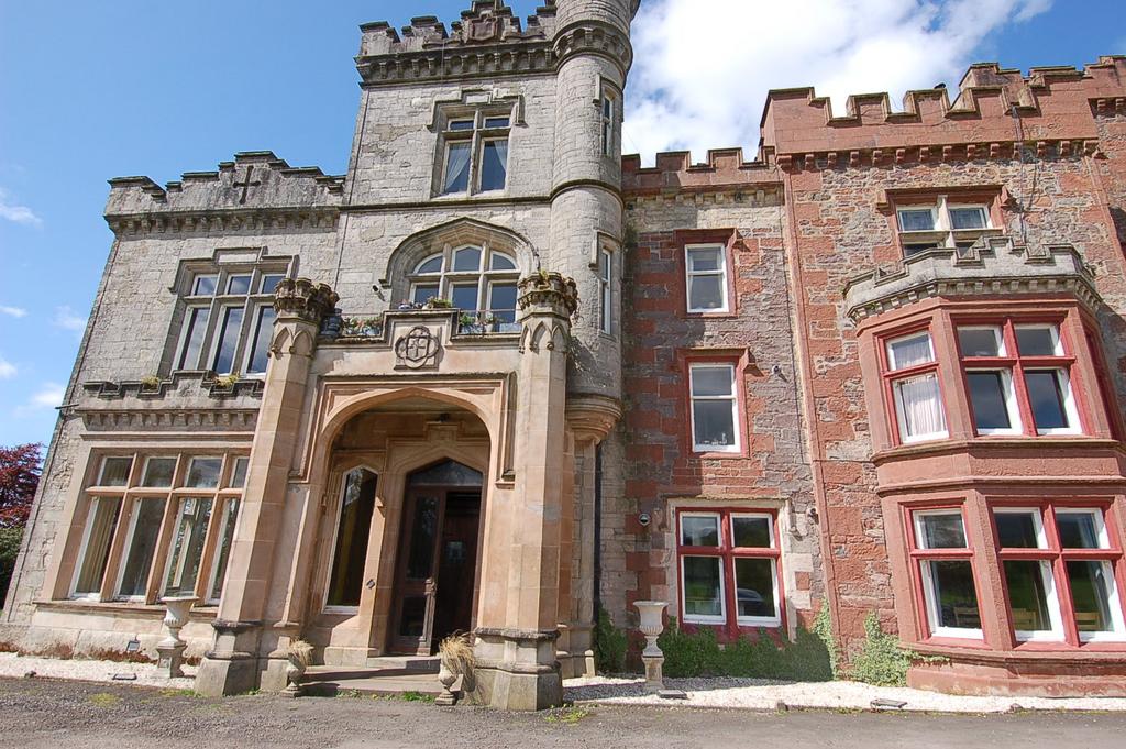 Carbeth House, Killearn, Stirling, G63 3 bed flat - £950 pcm (£219 pw)