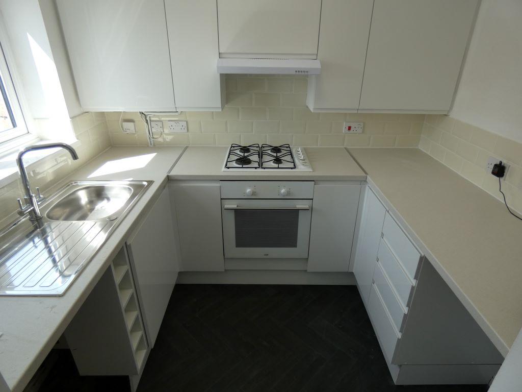 Hurstwood Drive Bispham Fy2 0wu 2 Bed Semi Detached House To Rent £