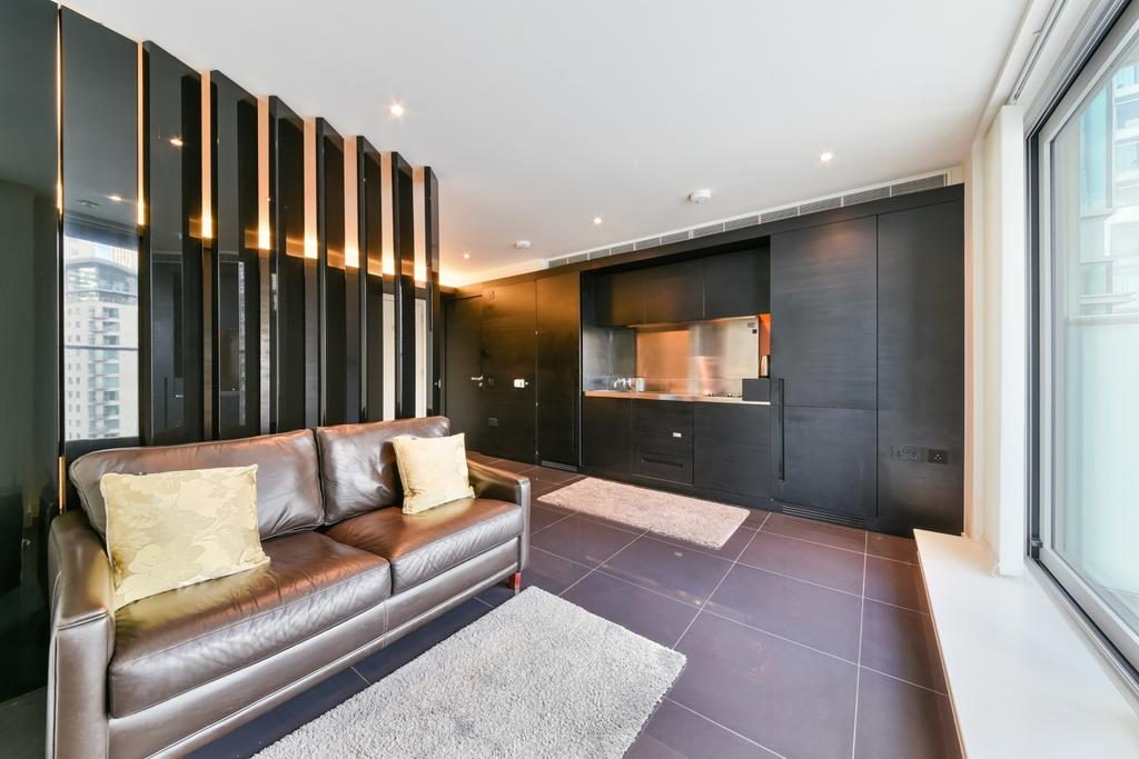 East Tower, Pan Peninsula, Canary... Studio - £1,733 pcm (£400 pw)