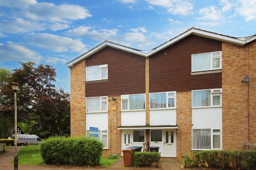 Link Walk, Hatfield, AL10 4 bed townhouse - £1,800 pcm (£415 pw)
