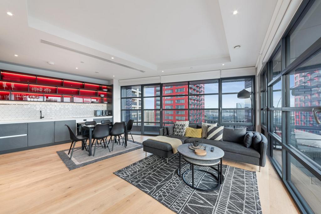 Bridgewater House, London City... 2 bed apartment to rent - £2,999 pcm ...