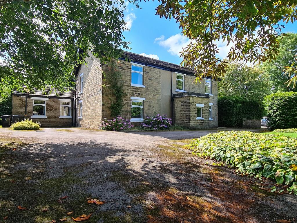 Sheffield Road, Glossop, Derbyshire, SK13 4 bed detached house for sale ...