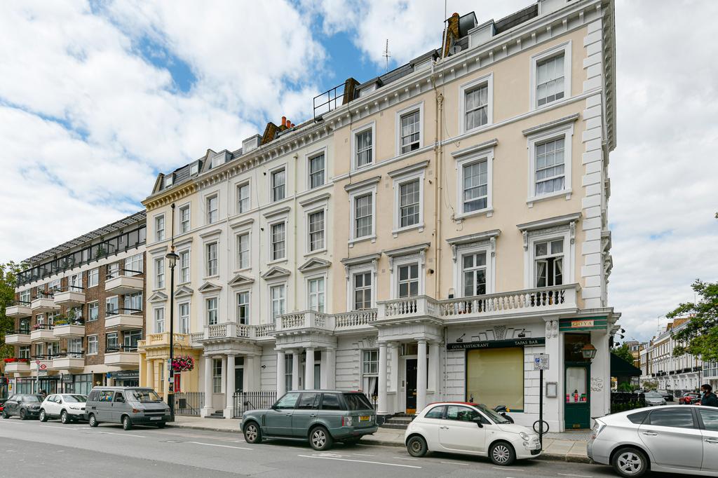 Lupus Street, Pimlico, London, SW1V 2 bed apartment - £2,500 pcm (£577 pw)