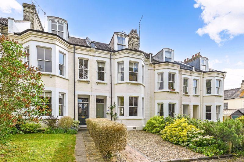 Steyning 4 bed terraced house - £695,000