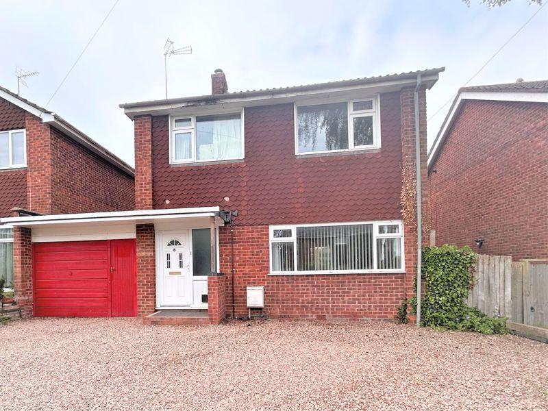 Croome Close Drakes Broughton 3 Bed Link Detached House For Sale £