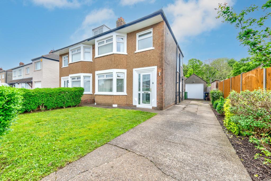 Northam Avenue, Llanrumney, Cardiff. CF3 3 bed semi-detached house - £ ...
