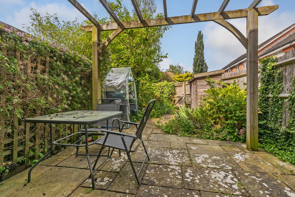 Grove Place, Winchester, SO22 2 bed terraced house - £350,000