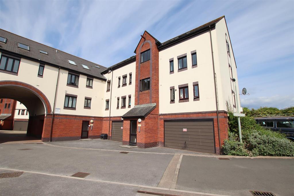 Water Lane, Exeter 1 bed flat - £190,000